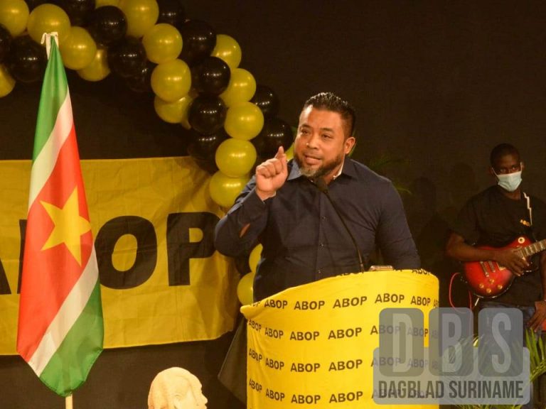 Bronto Somohardjo: ‘Bewaak uw partij tegen opportunisten en gold ...