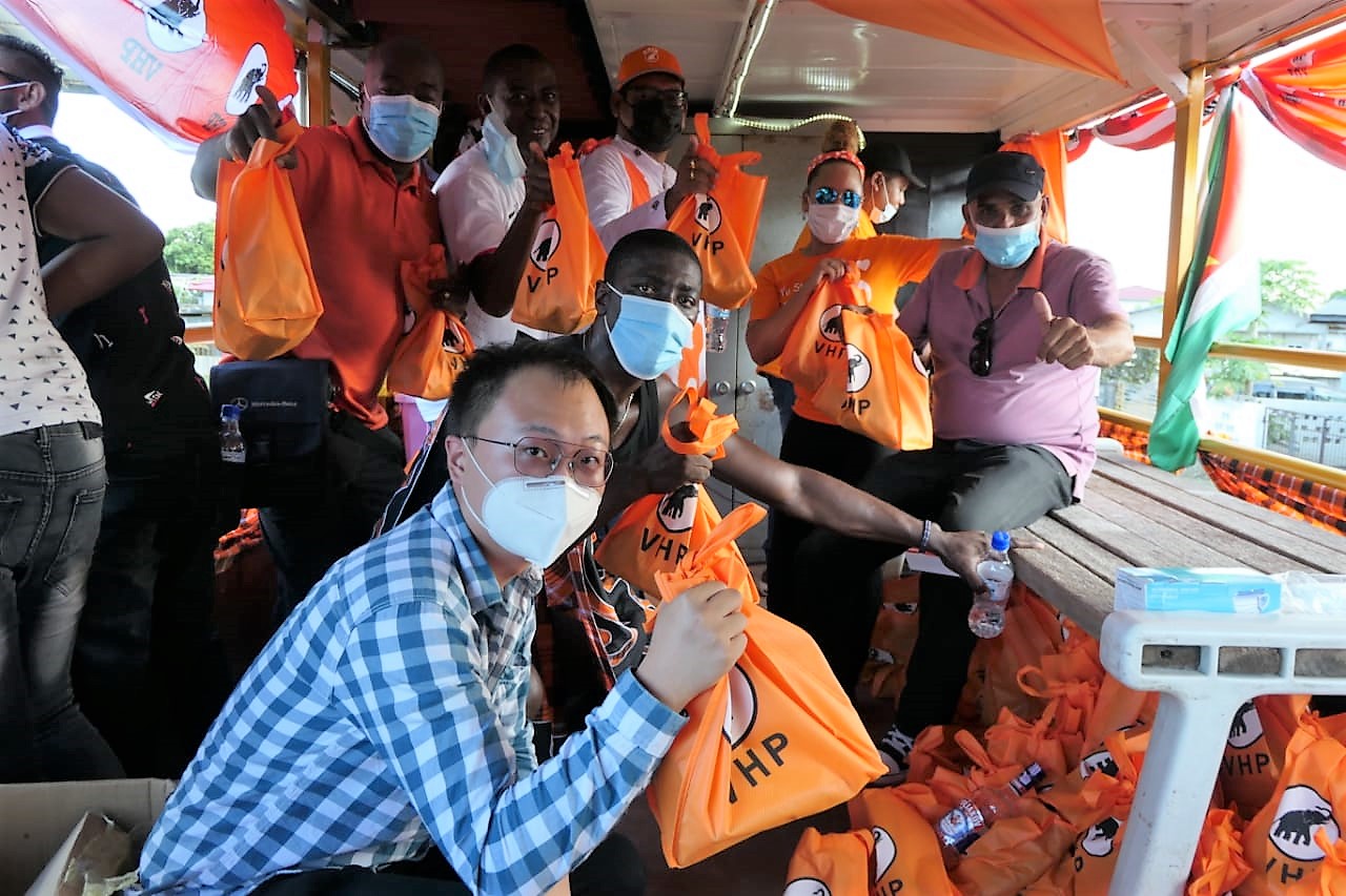 Geslaagde VHP Roadshow op Marrondag – Dagblad Suriname