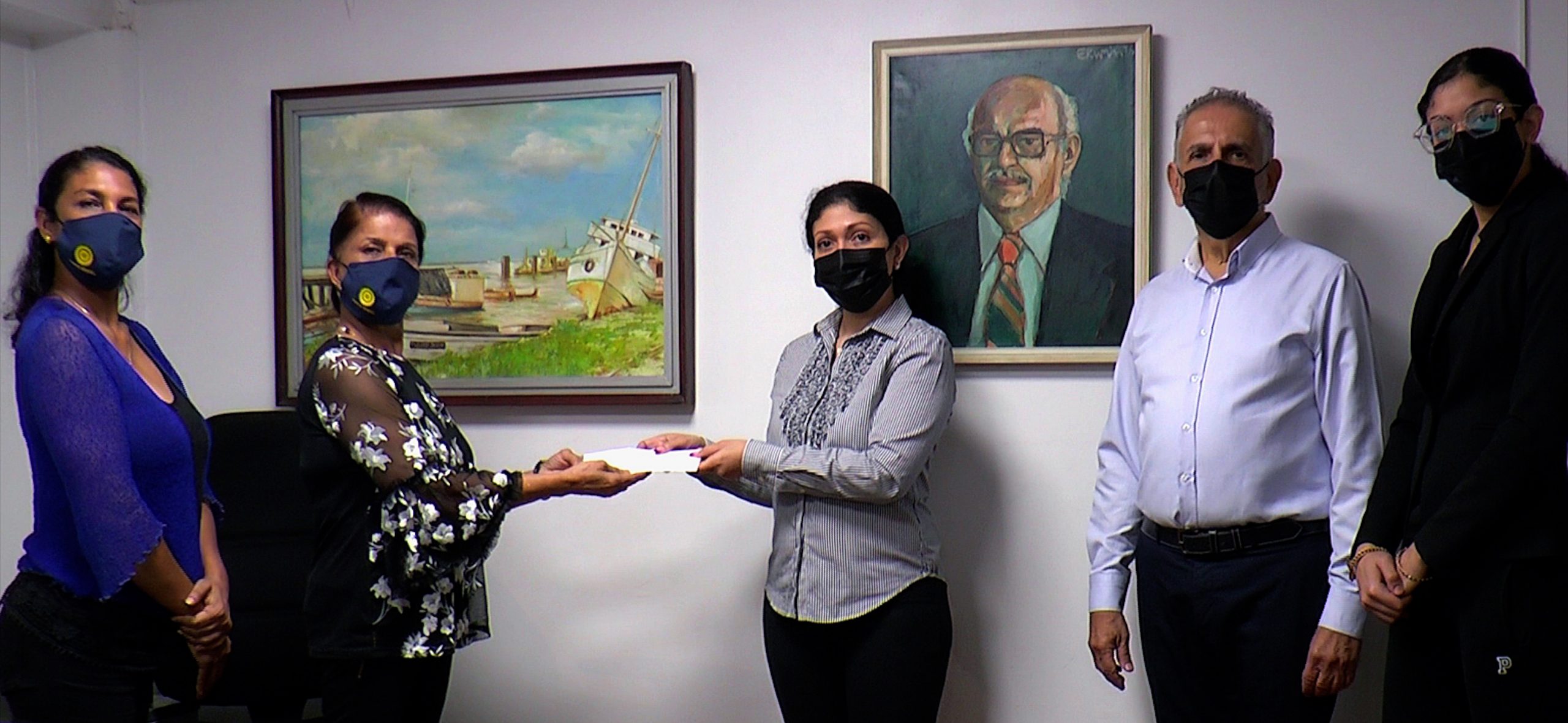 Firma Moussi Issa doneert SRD 85.000 aan serviceclub Inner Wheel ...