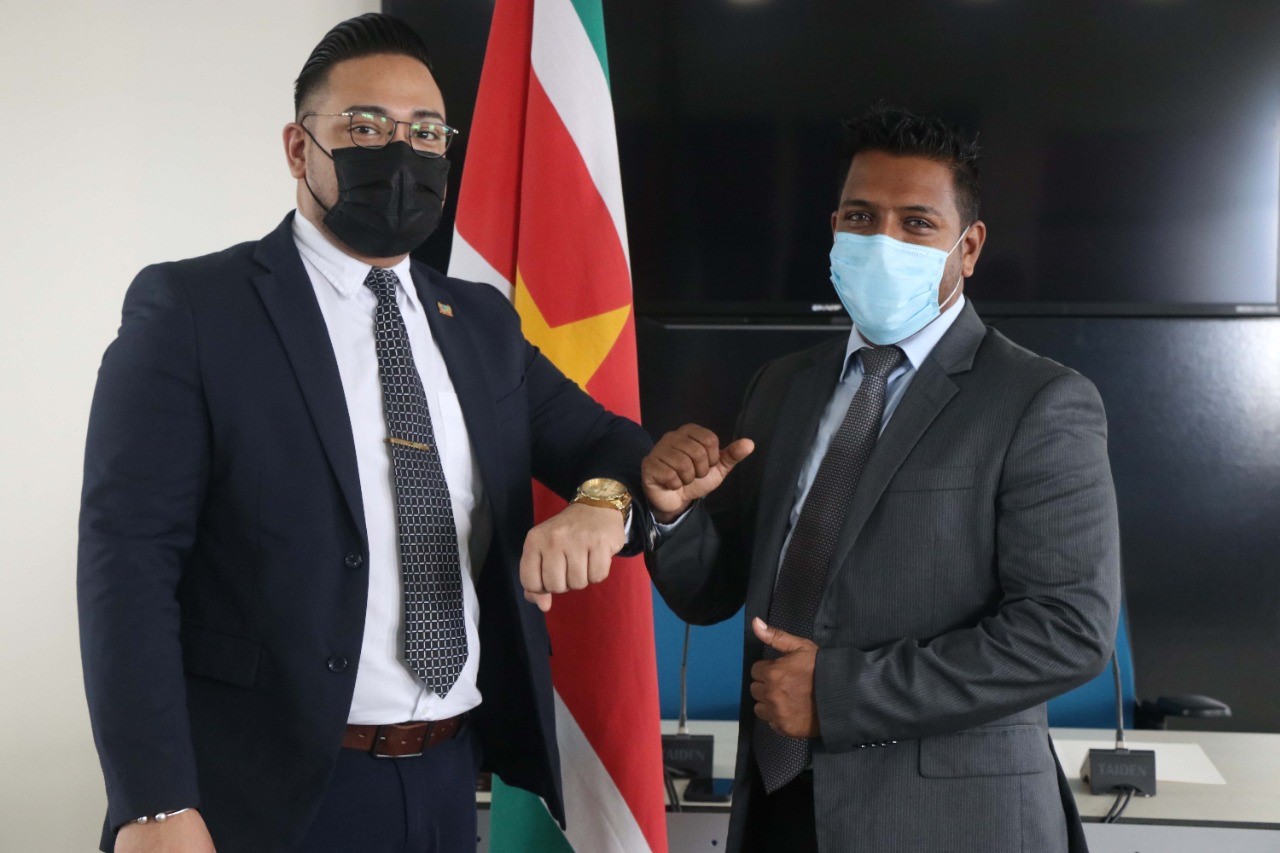 SoZaVo-minister Ramsaran installeert Project Steering Committee in ...