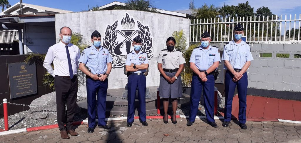 Gendarmerie-delegatie bezoekt Korps Politie Suriname – Dagblad Suriname
