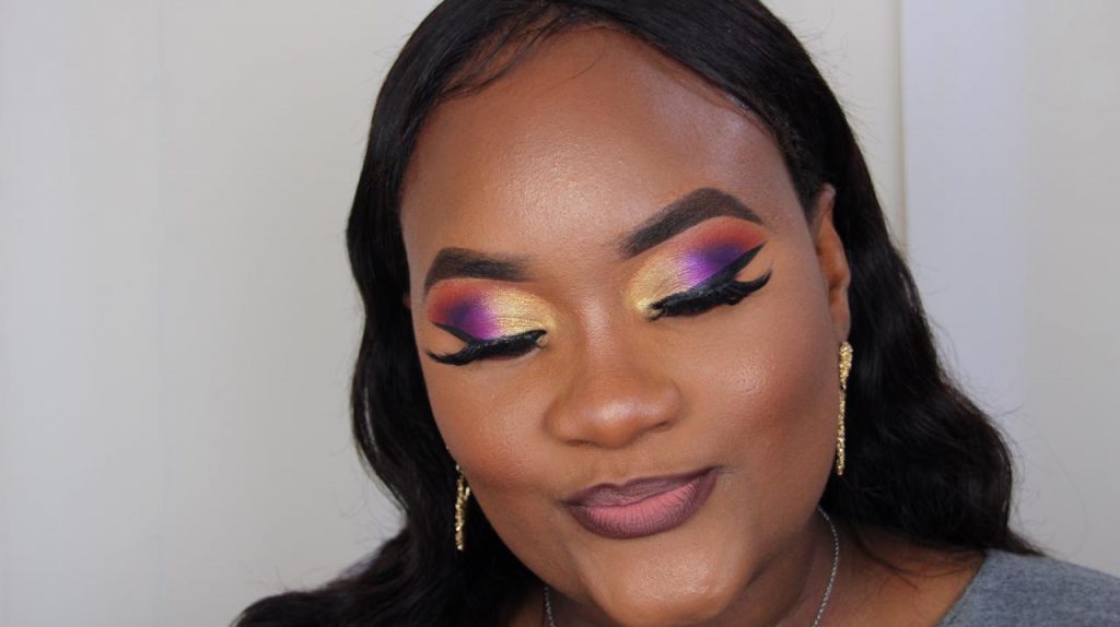 Zangeres Sharon Ravenberg ook YouTuber – Dagblad Suriname