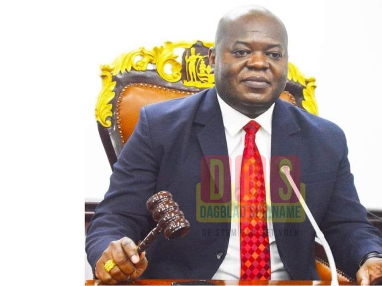 Nieuwjaarsboodschap Assembleevoorzitter Marinus Bee – Dagblad Suriname