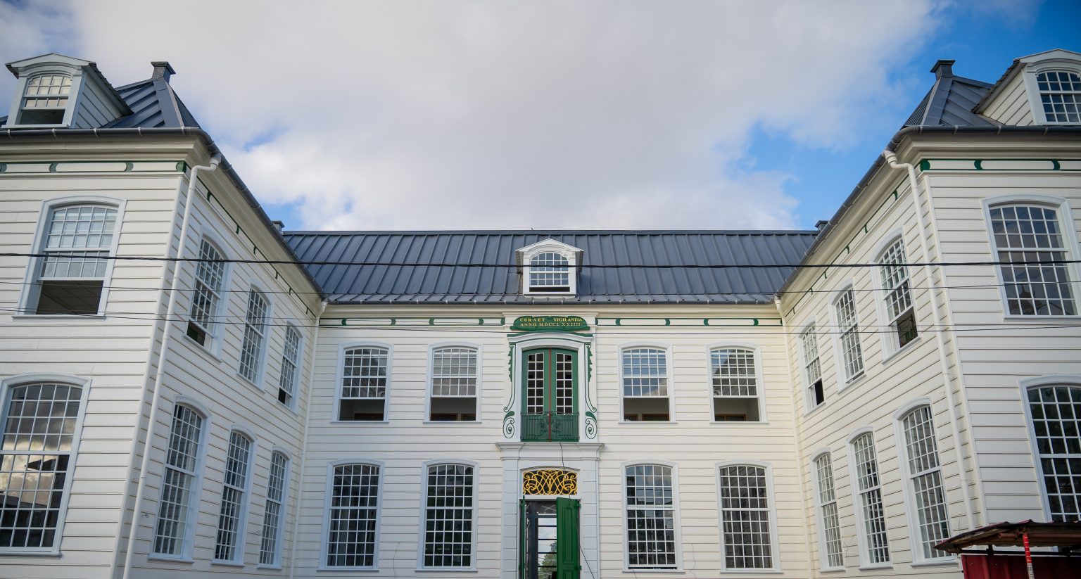 Identiek herbouwde DNA-gebouw wordt vandaag opgeleverd – Dagblad Suriname