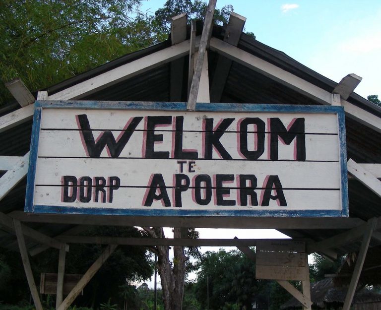 Het leven van inwoners van Apoera is vele malen duurder dan die van ...