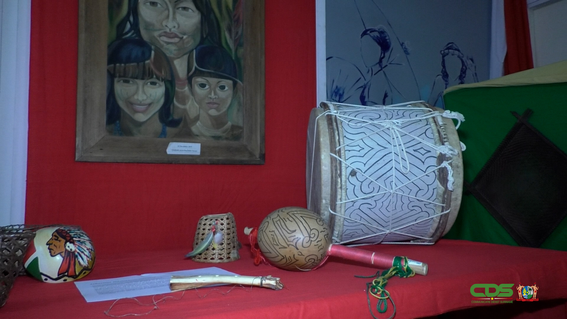 Expositie inheemse en Javaanse cultuur bij directoraat Cultuur ...