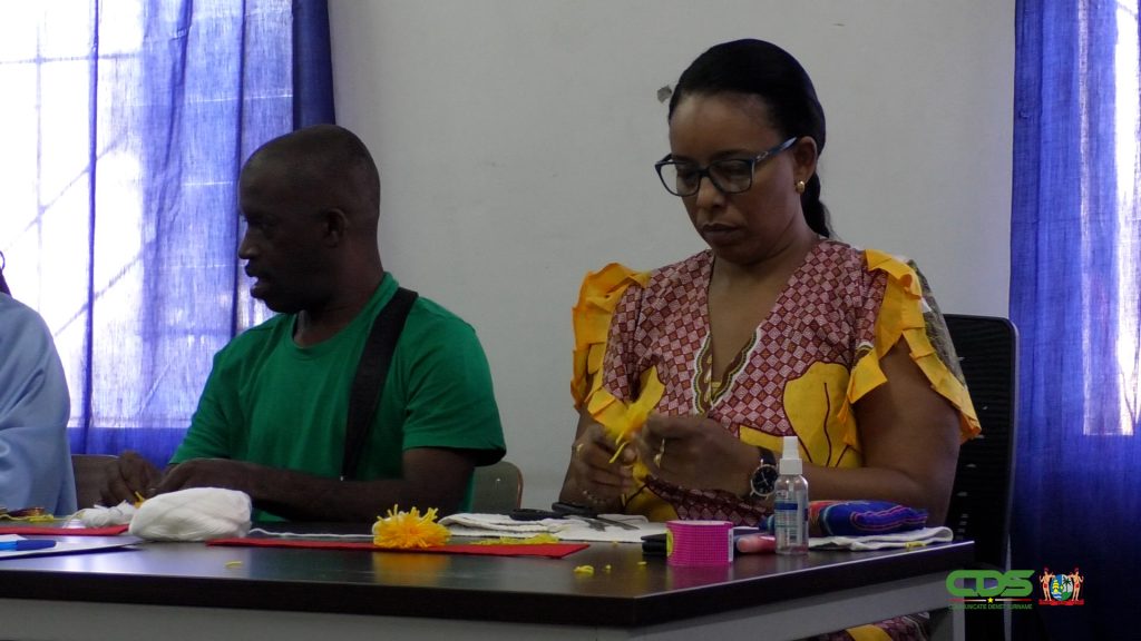 Expositie inheemse en Javaanse cultuur bij directoraat Cultuur ...