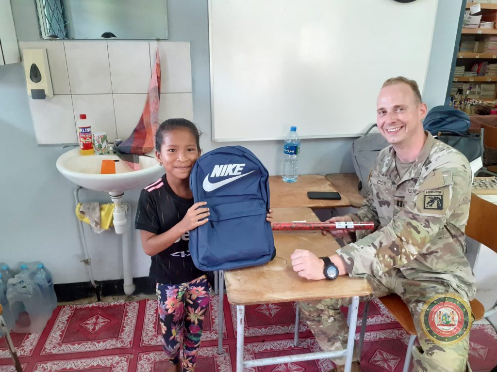 Inwoners Apoera krijgen een week gratis medische en tandheelkundige ...