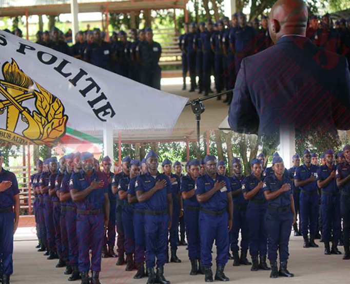 280 rekruten KPS beëdigd tot buitengewoon agenten – Dagblad Suriname