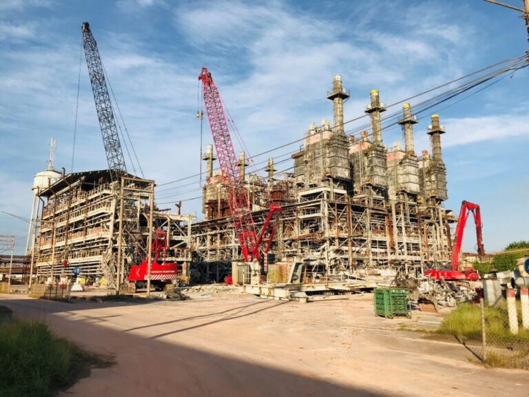 ROM en sloper Koole zwijgen over stand van zaken sloop Suralco ...