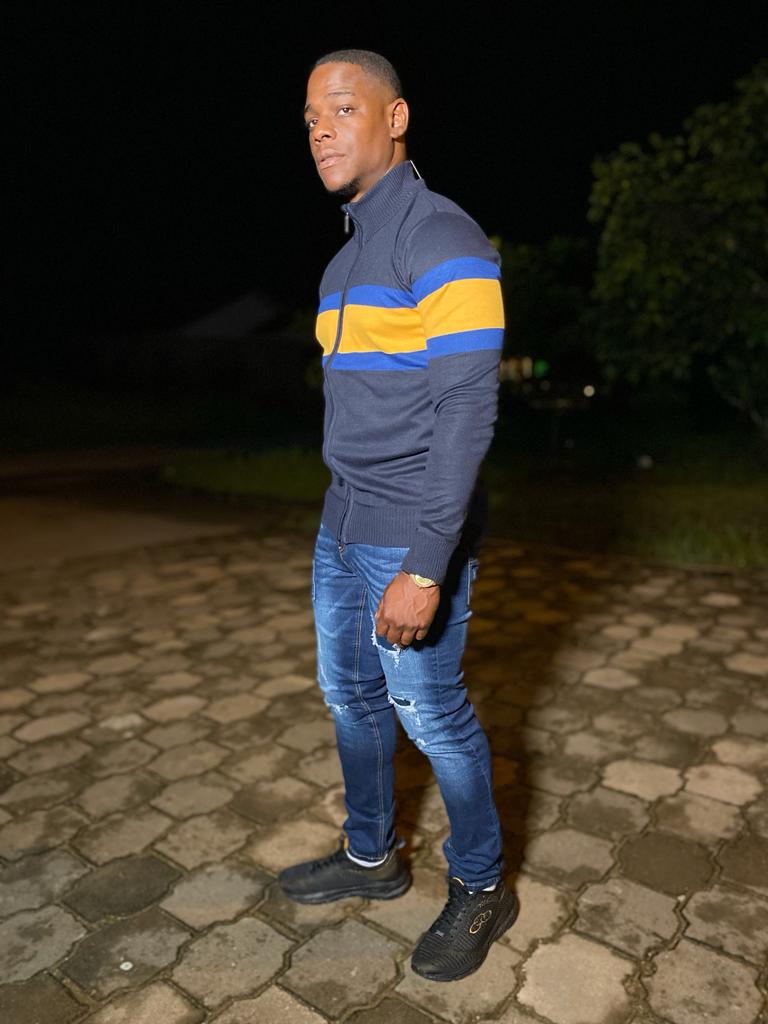 “Moon Man” nieuwste single van Rapper Melk – Dagblad Suriname