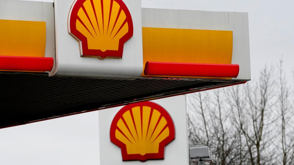 Shell-topman noemt het ‘onverantwoord’ om de olieproductie nu te ...