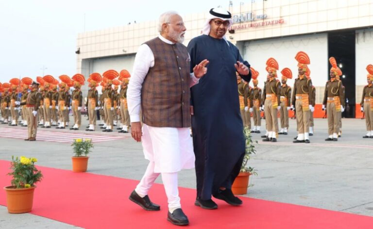 India: Premier Modi wijdt eerste hindoetempel van Abu Dhabi in ...