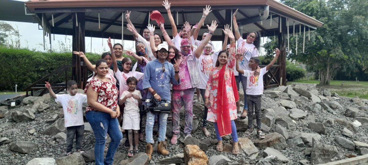 Kries Ramkhelawan ‘remakes Rang Daal Ke Mohanwa’ – Dagblad Suriname