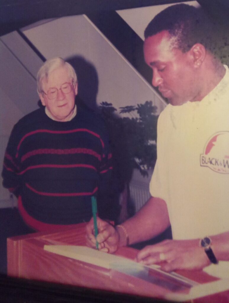 Pick Fung Chong nieuwe ambassadeur in China – Dagblad Suriname