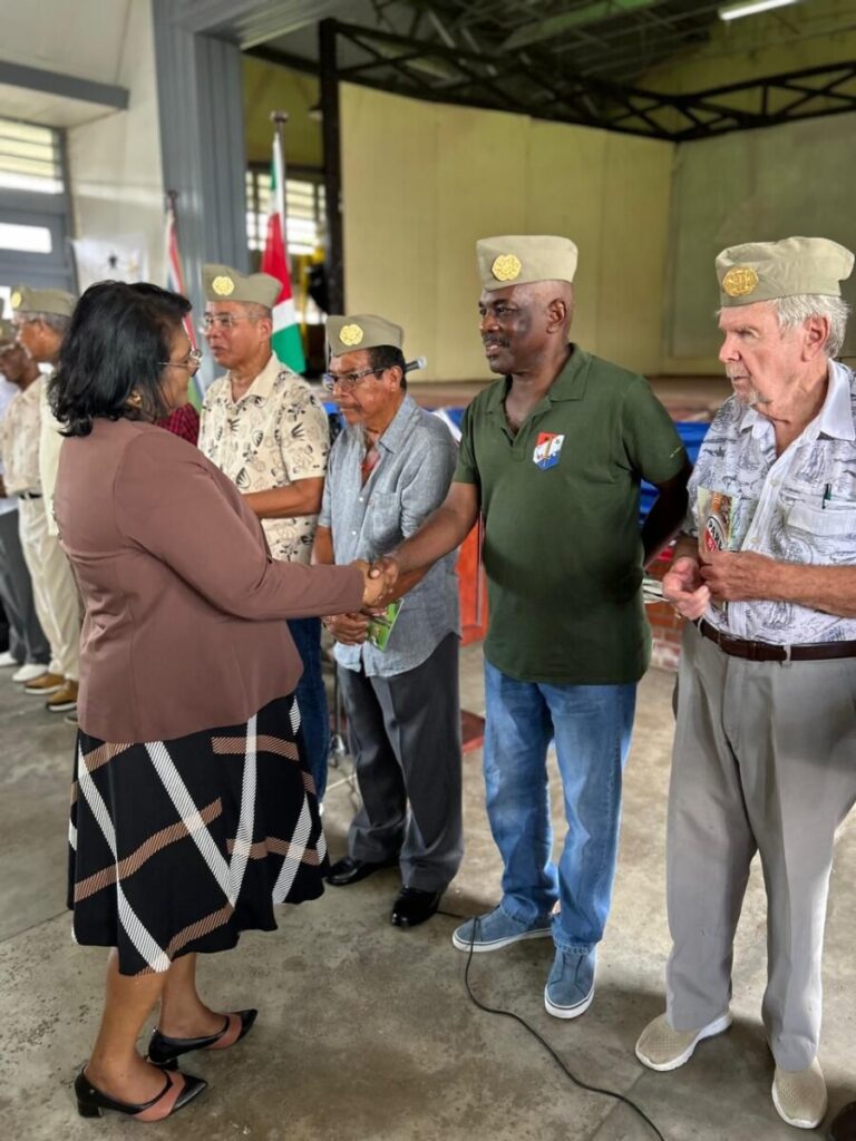 Oud-militairen van TRIS verenigen op Memre Buku Kazerne – Dagblad Suriname
