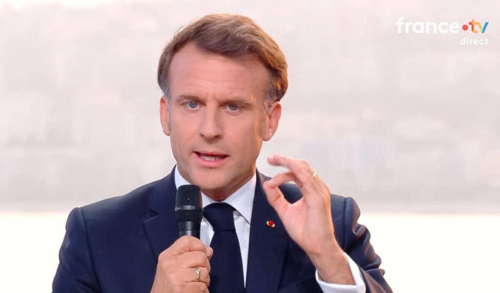Franse president Macron wil Europees verbod op sociale media voor ...