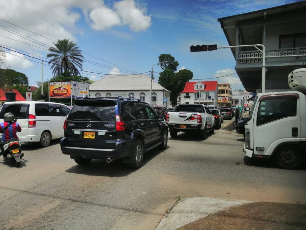 Mega files Henck Arronstraat en omgeving – Dagblad Suriname