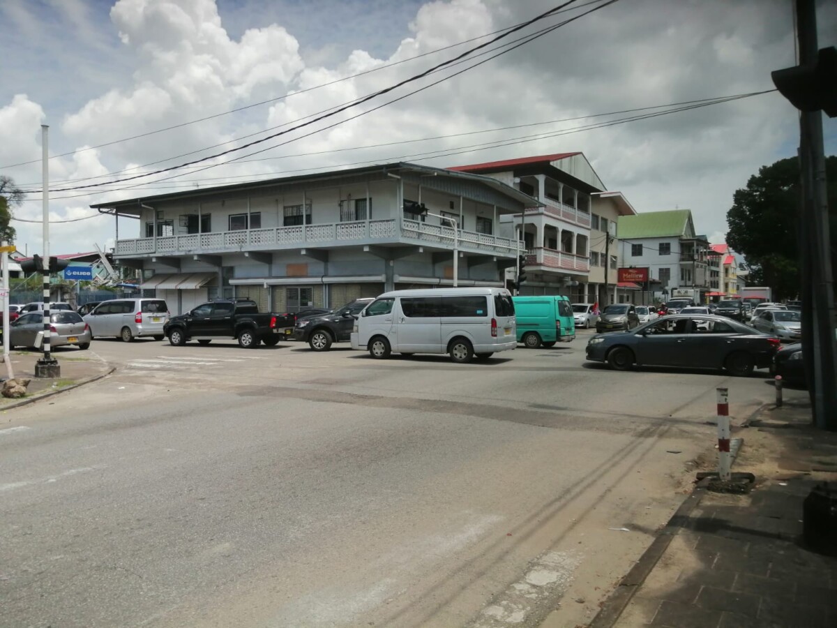 Mega files Henck Arronstraat en omgeving – Dagblad Suriname